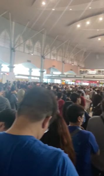 Massive Crowds At Johor Checkpoints Over Vesak Day Weekend, Travellers ...
