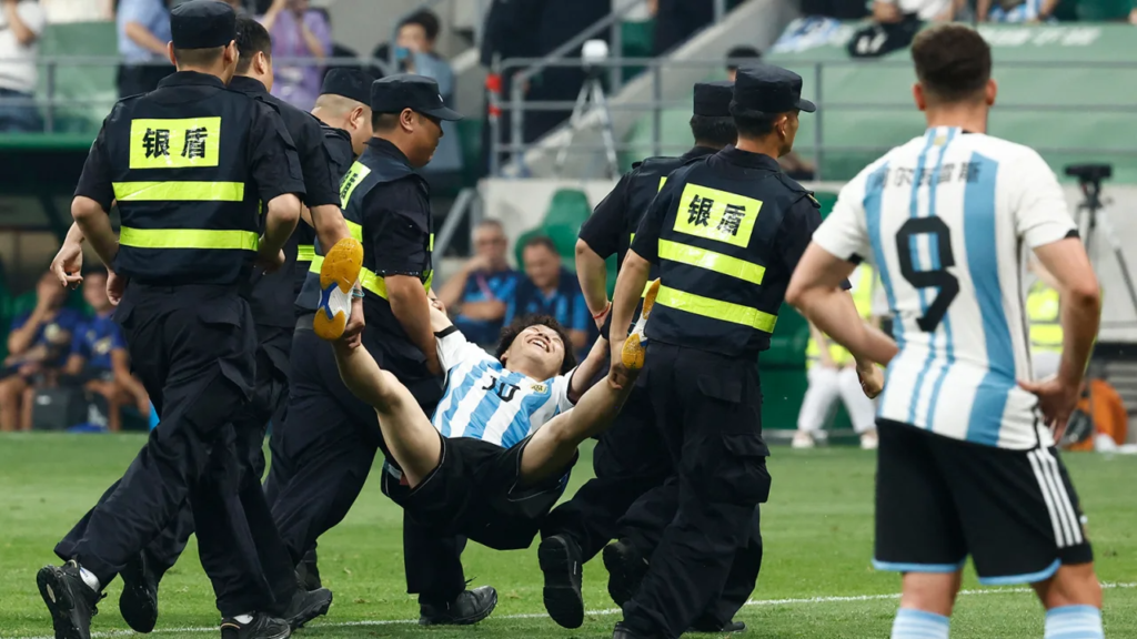 Messi Fan Trespasses Football Field To Hug Star During Friendly, Gets 1 ...