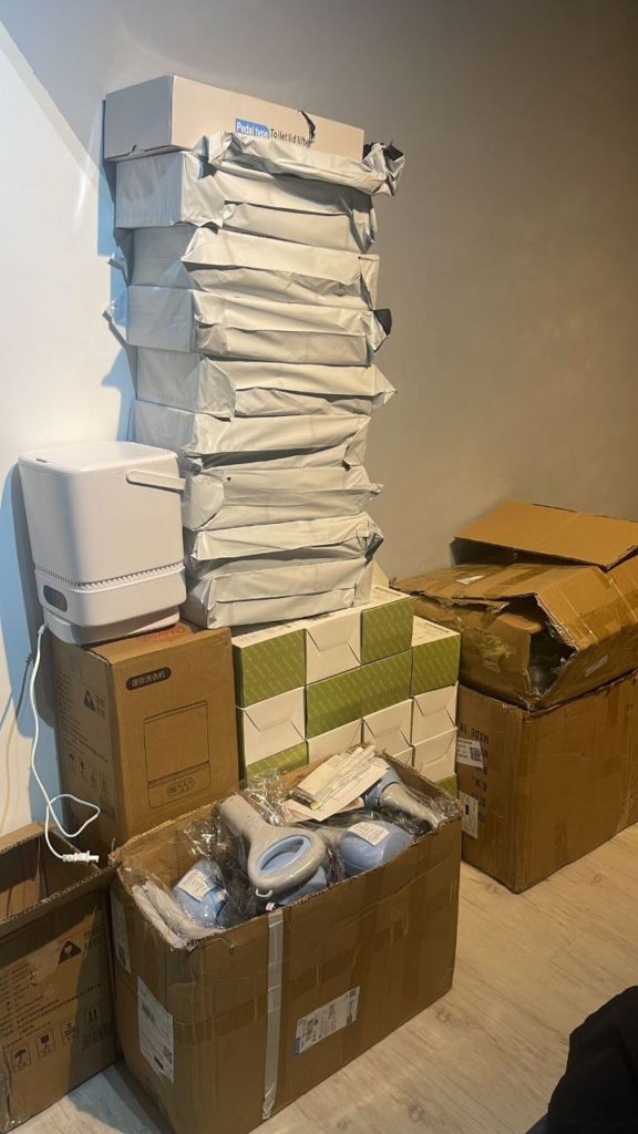 S’porean Returns From Holiday To Piles Of Taobao Deliveries At Home ...