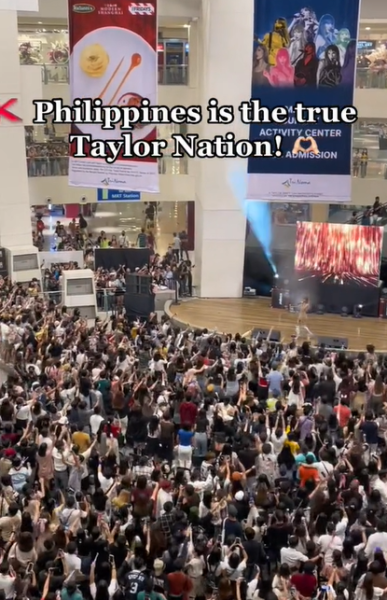 Taylor Swift Impersonator In The Philippines Lip Syncs & Dances To ...