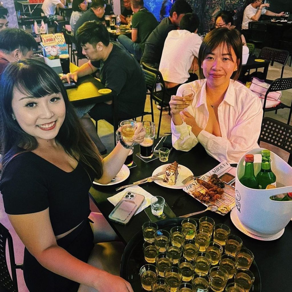 Stickies Bar Has Unlimited 1-For-1 Alcohol & Free Birthday Shots ...