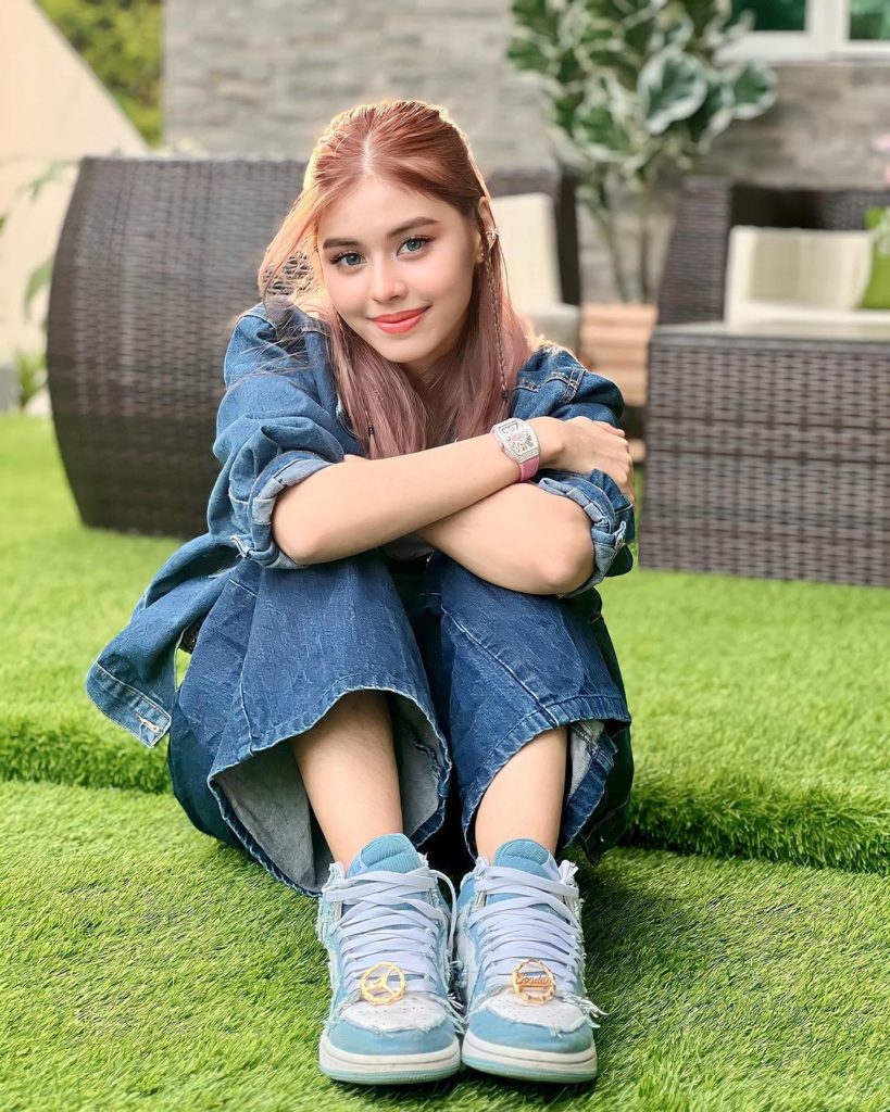 M'sian Singer Masya Masyitah Gets Backlash After She Removes Tudung For ...