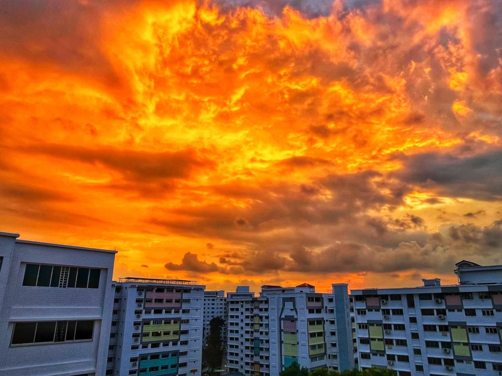 Supermoon Spotted In S'pore Skies On 1 Aug, Phenomenon Came After Fiery ...