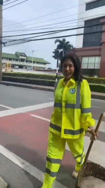 Woman Labelled Thailand's Most Beautiful Road Sweeper, Expresses Pride ...