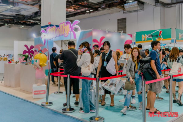 First S'pore Mega Toy Show Features Exclusive POP MART Figurines, Fans ...