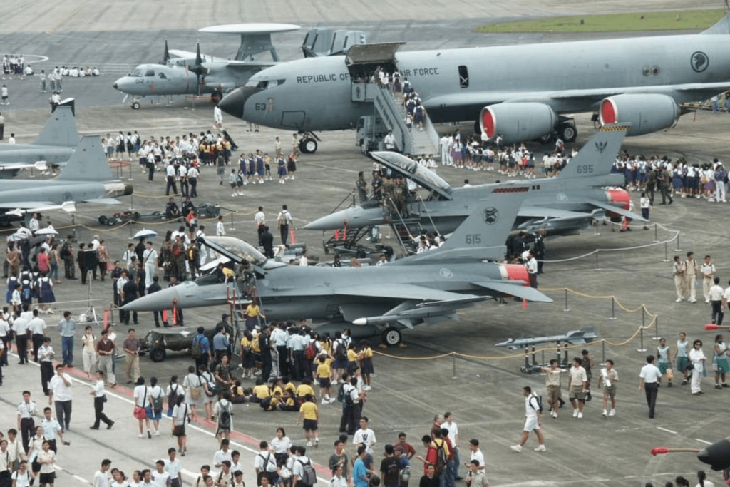 RSAF Commemorates 55 Years With Open House, Sit In Fighter Jets & Try ...