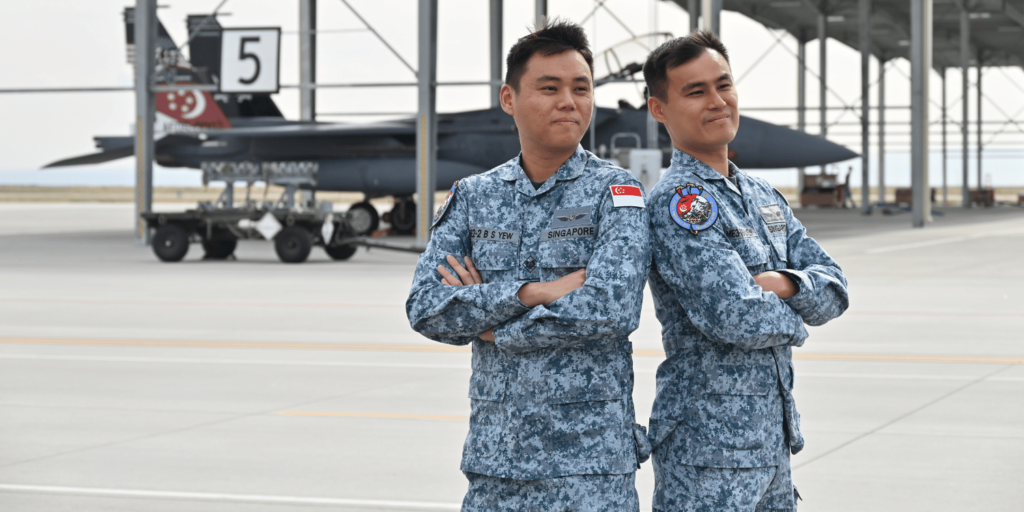 S’porean ‘Copies’ Brother To Join RSAF, Now Bros In Arms In SAF ...