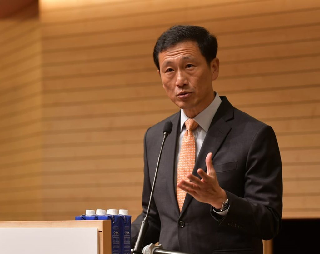 S'pore Seeing Peak Of Covid-19 Wave, Mandatory Mask-Wearing Not Needed ...