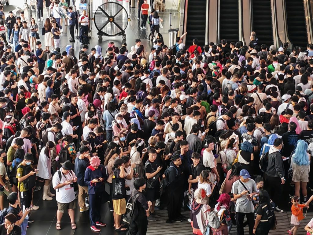 Suntec Anime Festival Sees Large Crowd On 25 Nov But Waiting Time ...