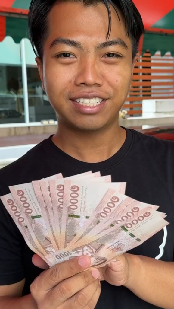 Thai Content Creator Pays Man S$381 For Chicken Rice Delivery From S ...