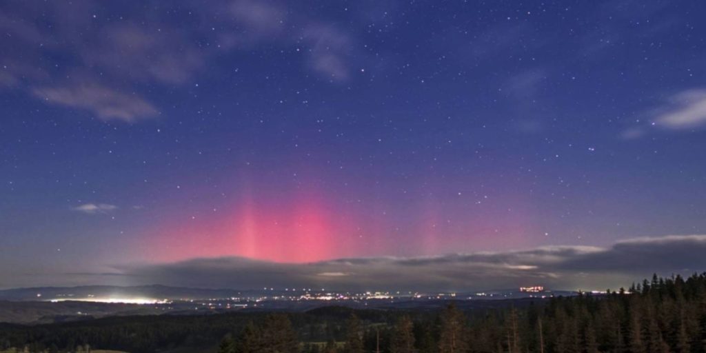 Red Aurora Seen In Japan & China, Rare Phenomenon Due To Explosion On ...