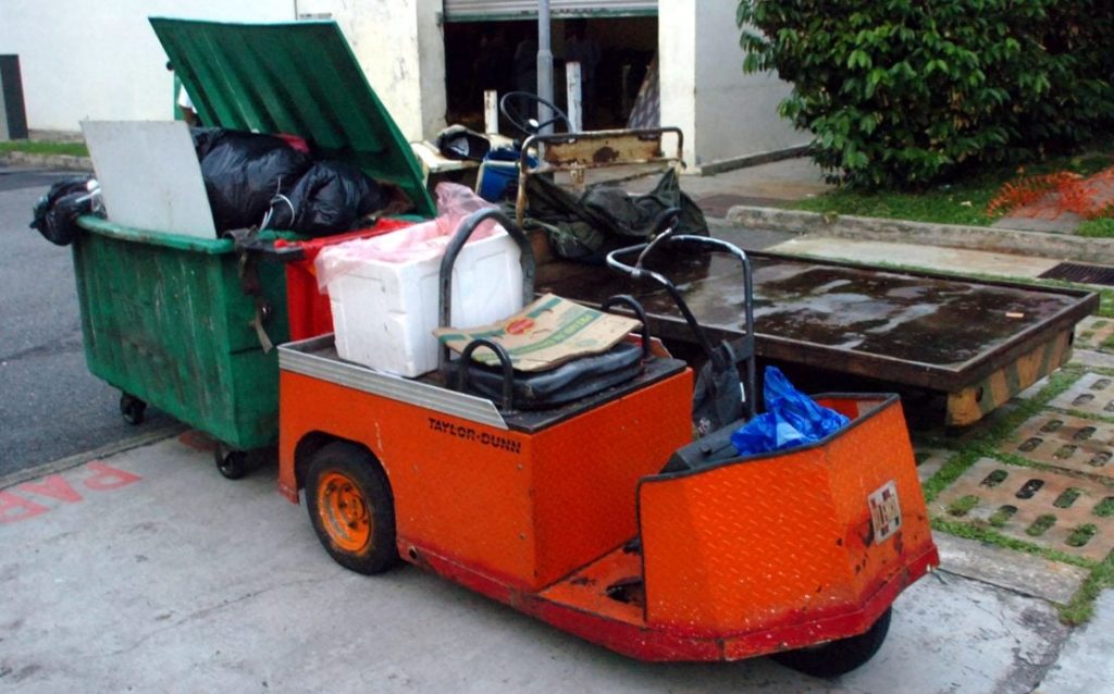 75-Year-Old Man Dies After Accident With Garbage Cart In Boon Lay ...