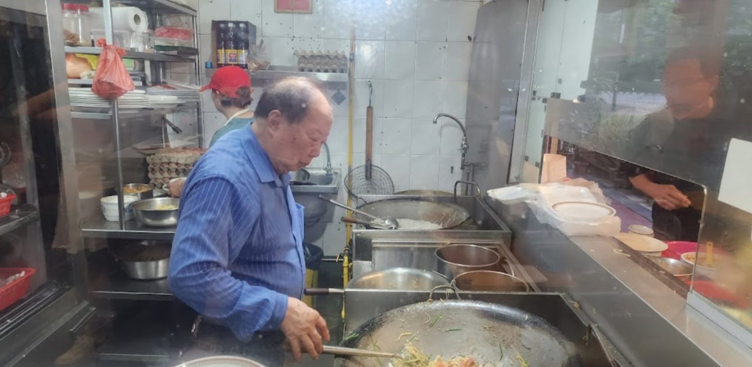 Eunos Hokkien mee stall owner famous for wearing Rolex while cooking ...