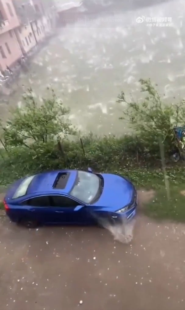 Tornado devastates Guangzhou, leaves at least 5 dead, 33 injured & over ...