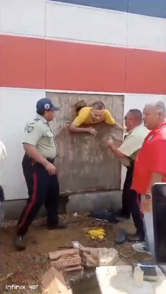 Venezuela prisoners dig hole to escape, emerge into a police workshop ...