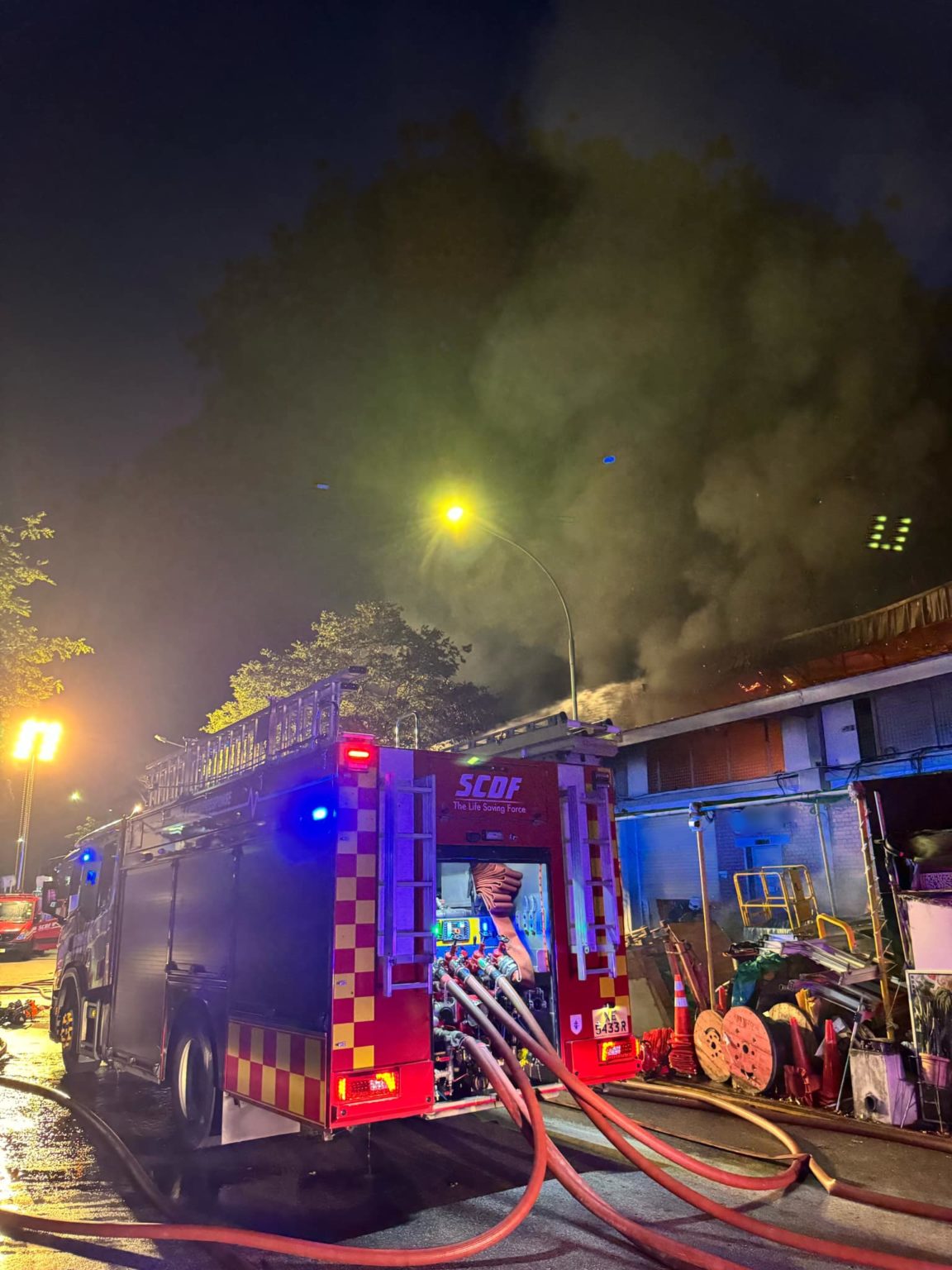 SCDF extinguishes fire at Toa Payoh Industrial Park after 1.5hrs ...