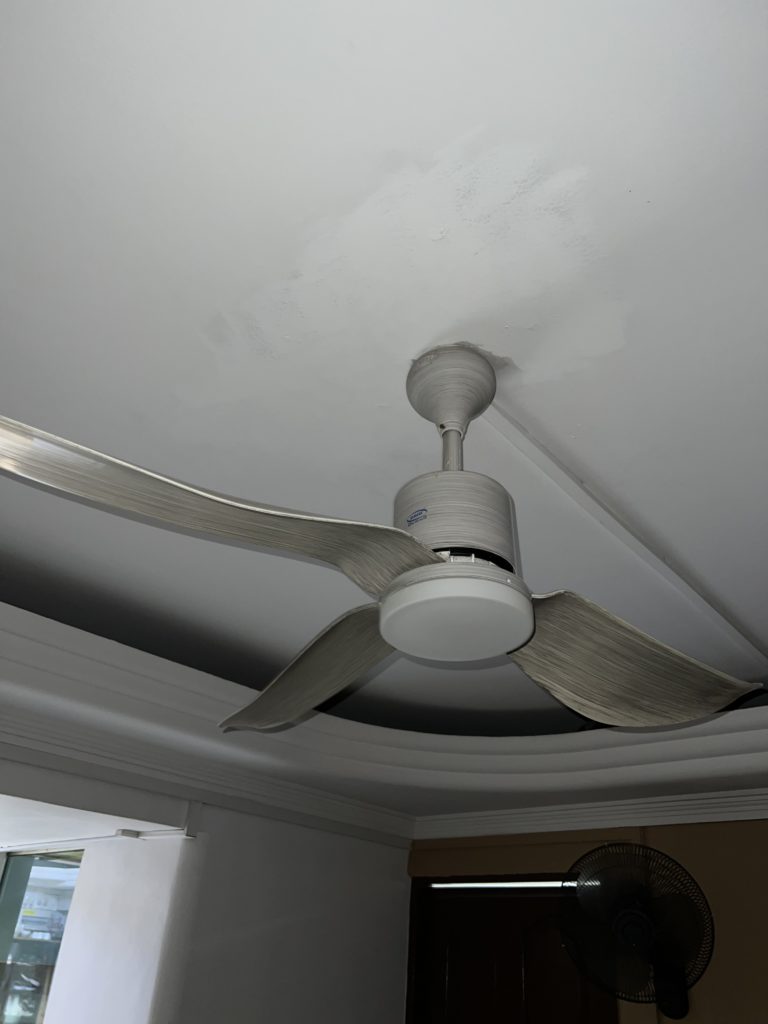 Ceiling fan blade breaks off & nearly hits man in S'pore, leaves family ...