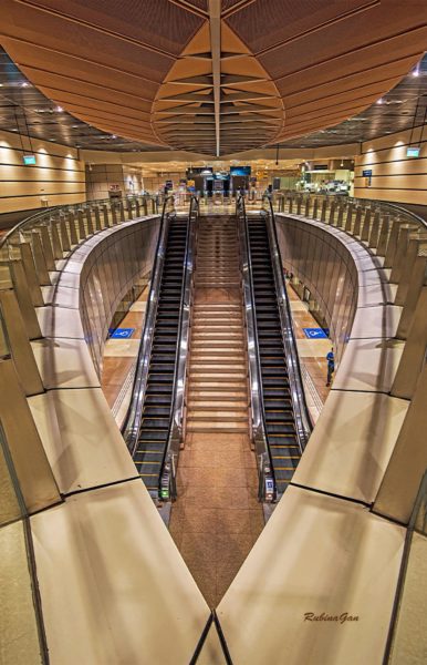 Stunning photos of S'pore MRT stations go viral, they look so aesthetic