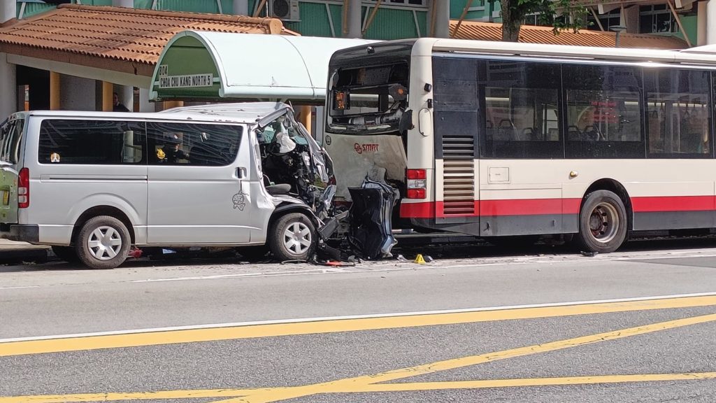 Van driver dies after rear-ending SMRT bus in Choa Chu Kang