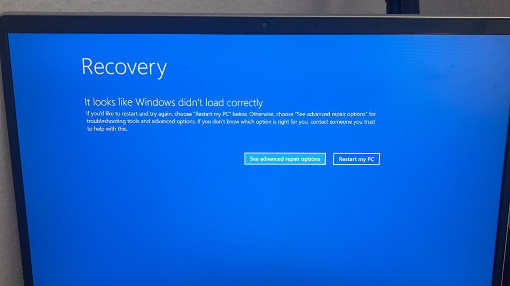 Windows devices affected by major IT outage, airports & banks affected