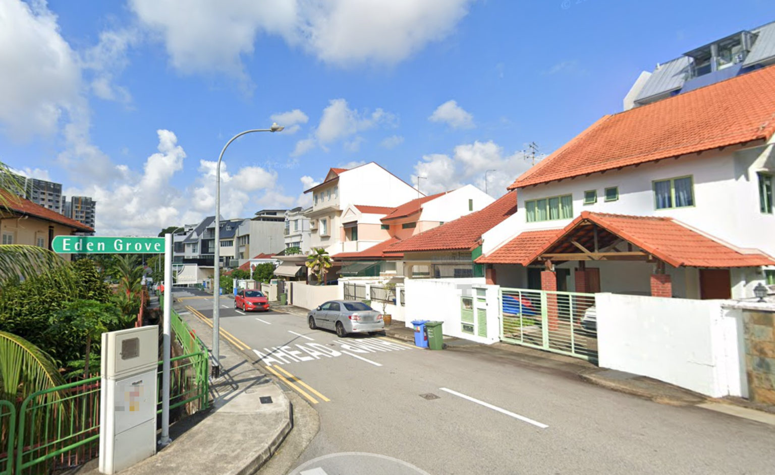 Private homeowners in Serangoon find alleged footprints on walls, fear ...