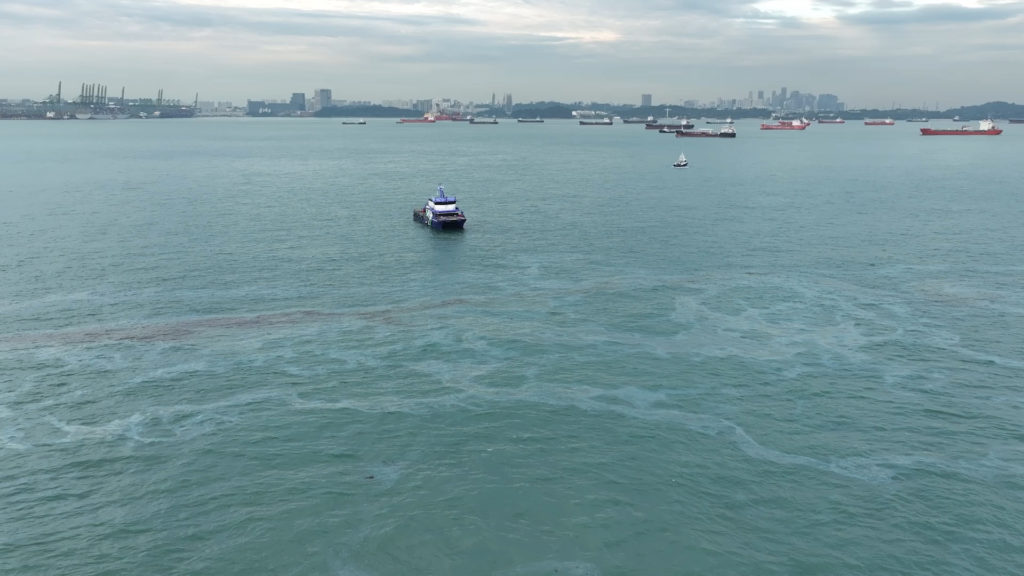 Oil spill in waters off Pulau Bukom caused by Shell pipeline leak ...