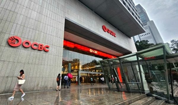 Woman loses S$330K to scam after OCBC staff fail to dissuade her from ...