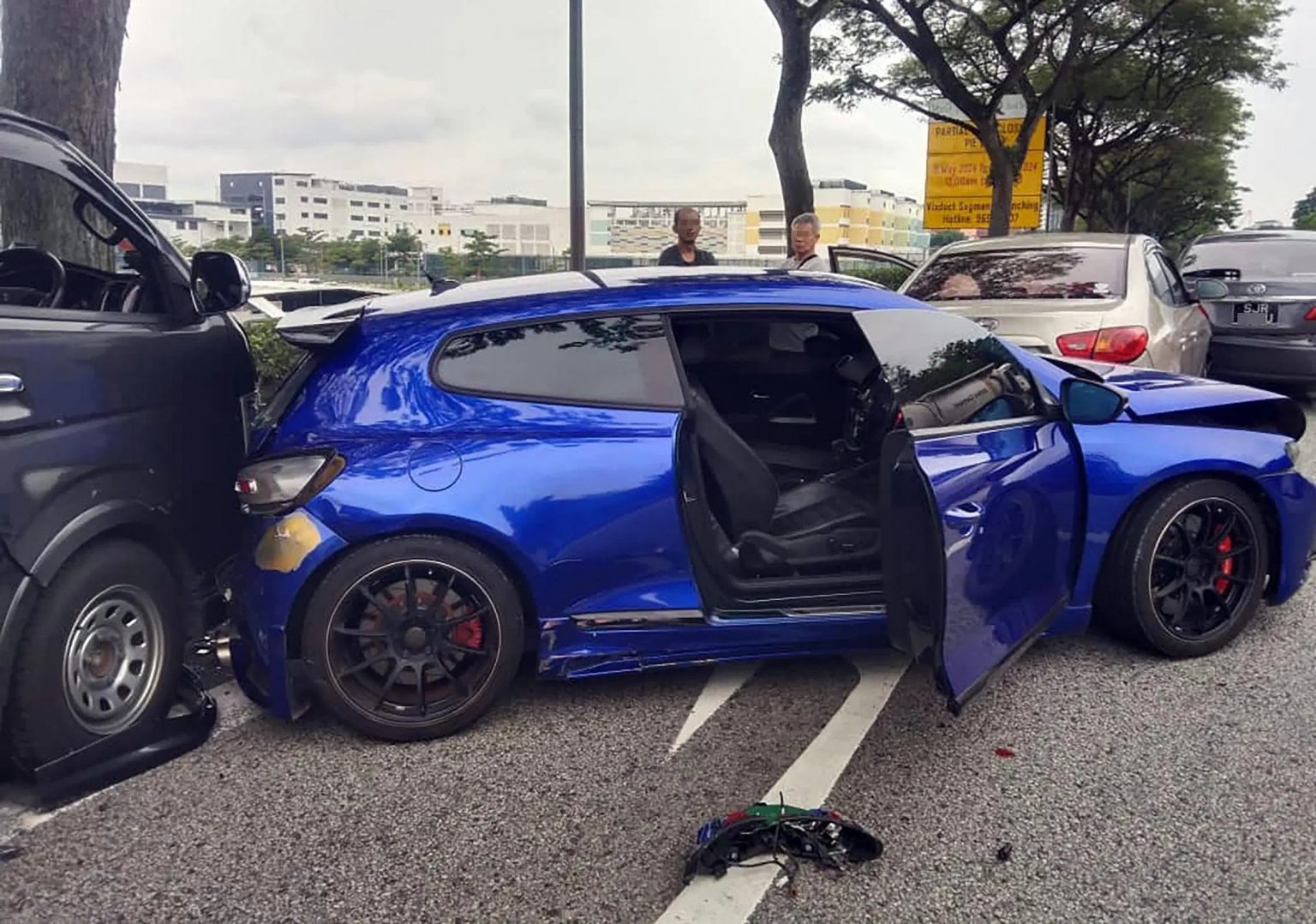 3 men sent to hospital after 6-vehicle chain collision on PIE, 1 was ...