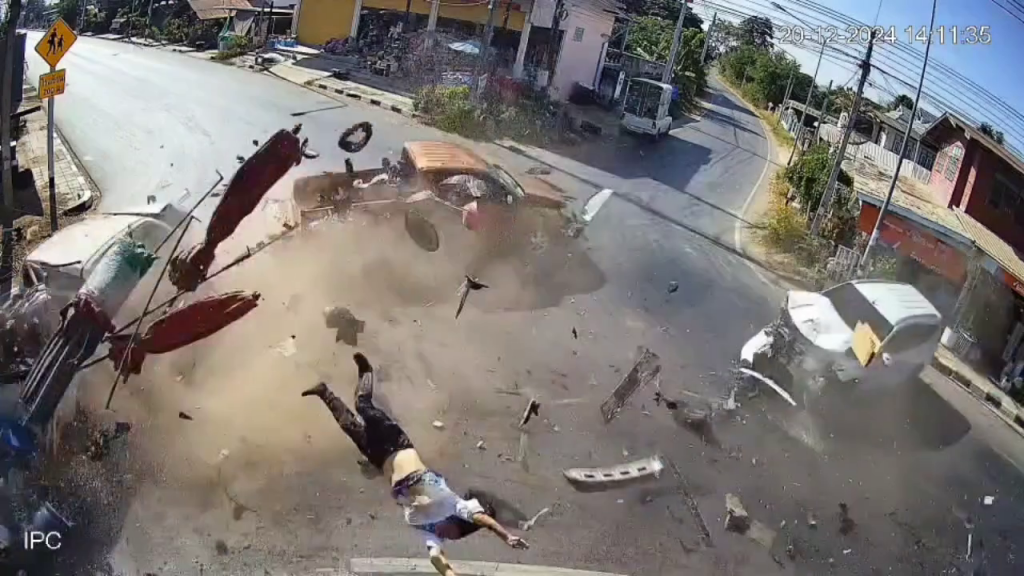 3 car collision in Thailand launches multiple people from their ...