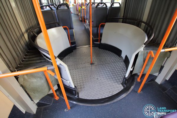 Father fulfils son's dream of riding 'rare' bendy bus in Yishun ...