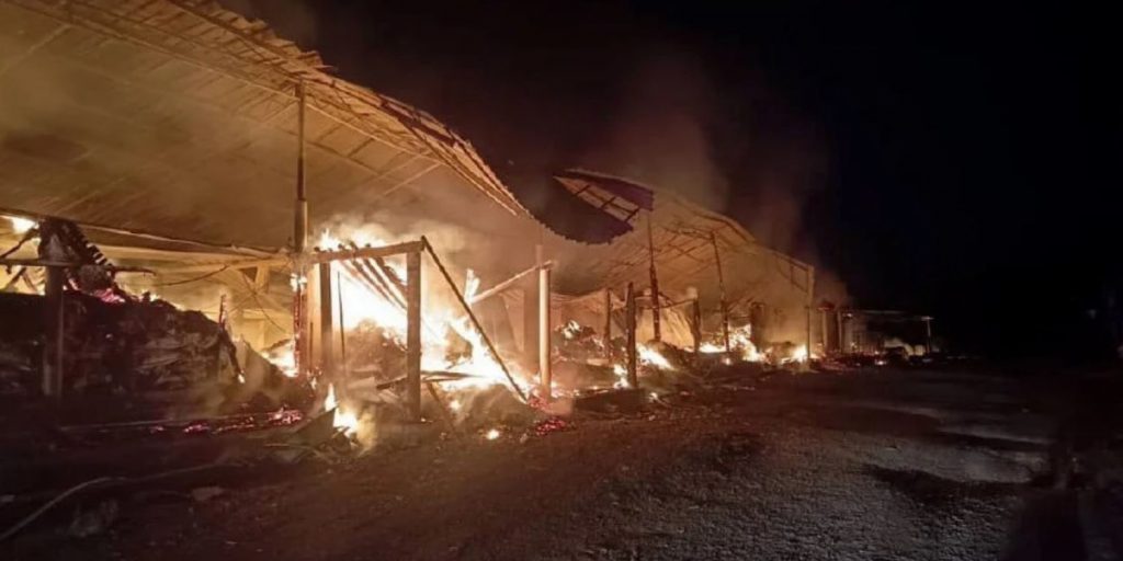 48,000 chickens roasted in fire that burned poultry farm in M'sia