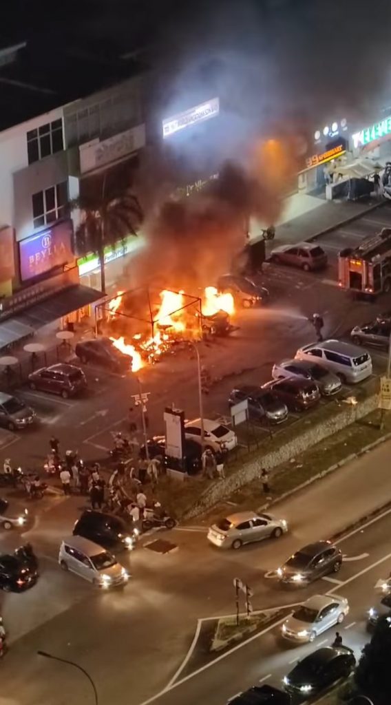 Fireworks stall in M'sia goes up in flames, sets off unexpected display