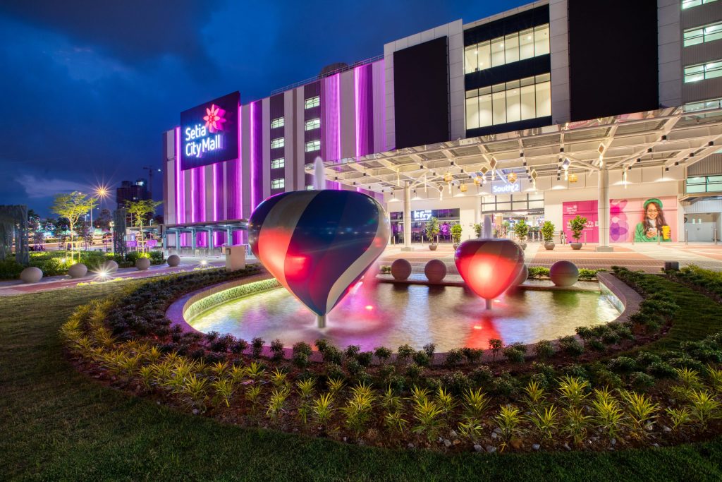 Cleaner injured in Malaysia mall shooting