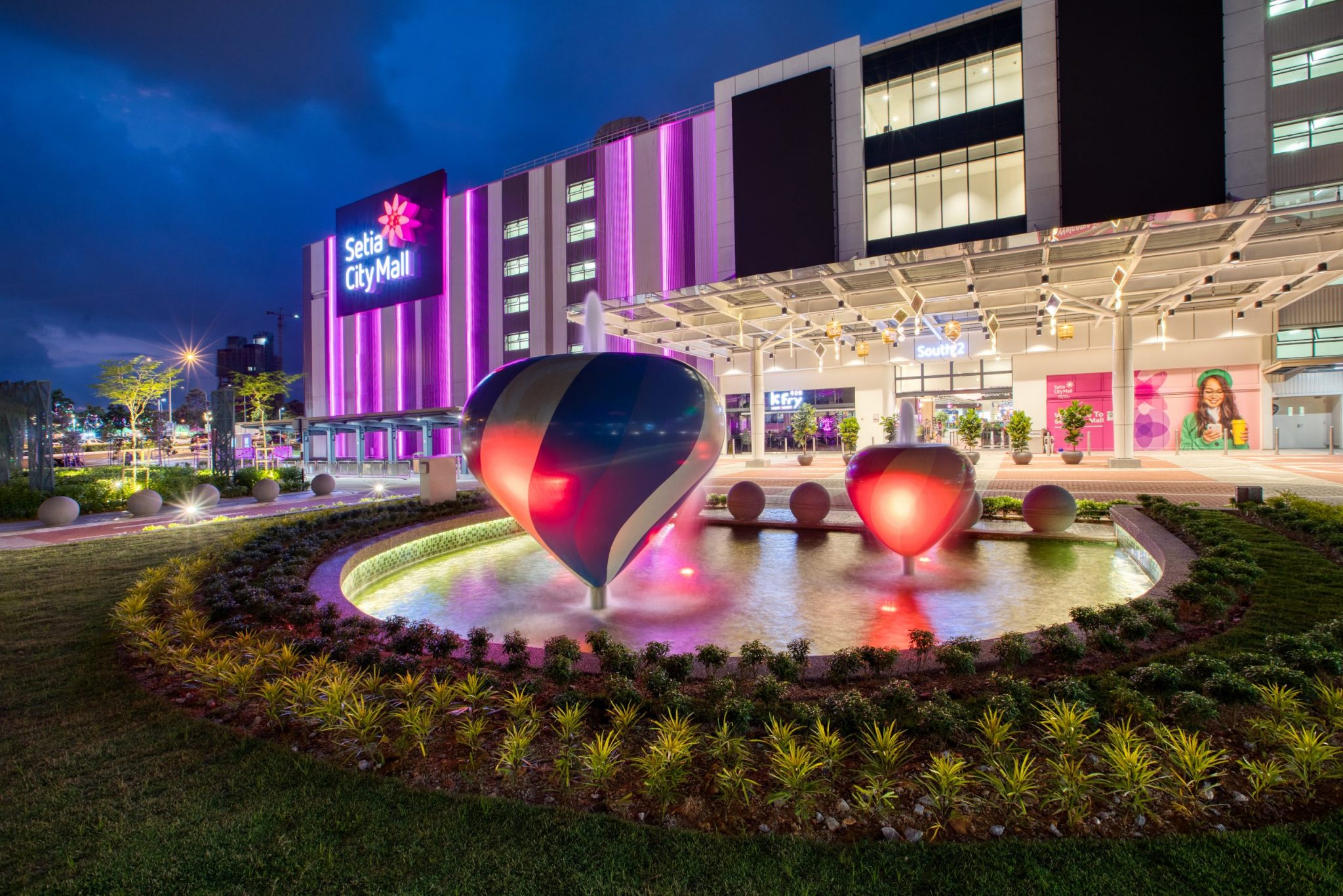 Cleaner injured in Malaysia mall shooting