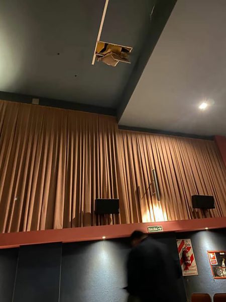 Cinema ceiling collapses during 'Final Destination' screening in ...
