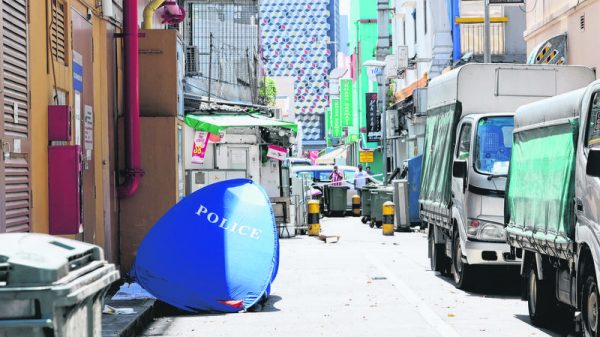 43-year-old man found dead along back alley in Little India, no foul ...