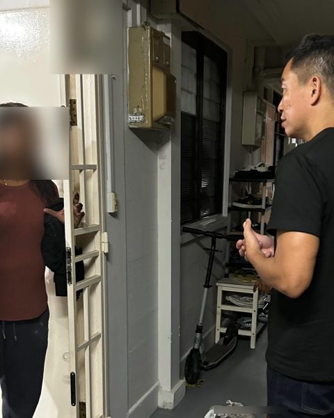 Altar allegedly sparks fire in Bukit Merah HDB flat, SCDF breaks in to ...