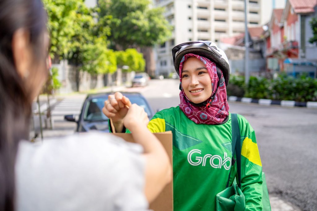 Save on Grab deliveries with just 50 GrabRewards points