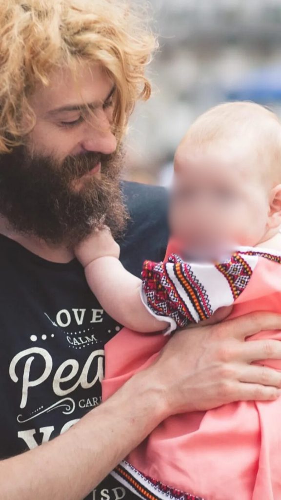 Russian woman & 2 young daughters found living in cave in India, father ...