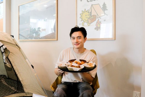 Actor Shane Pow brings home-based banana bread biz to Clarke Quay ...