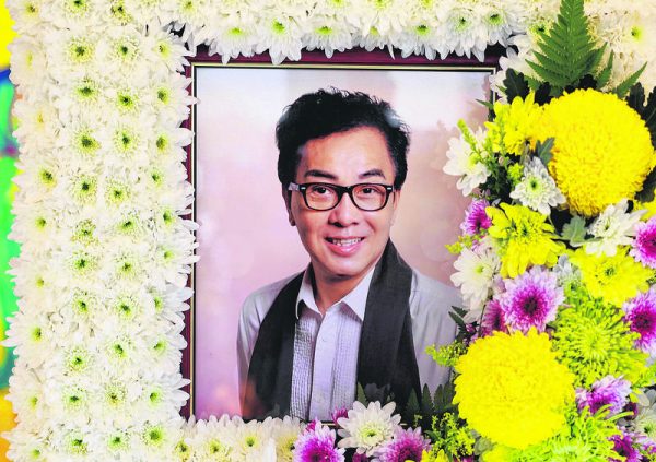 Veteran local singer Ling Xiao dies aged 75, was recently admitted to ICU