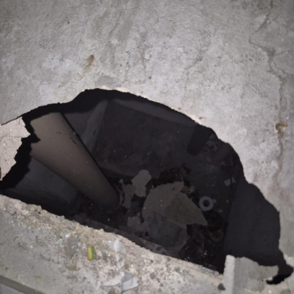 Bulky trash in HDB riser uncleared for 4 months despite being marked ...