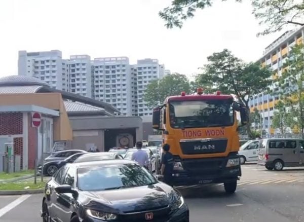 72-year-old pedestrian dies after accident with prime mover in Boon Lay ...